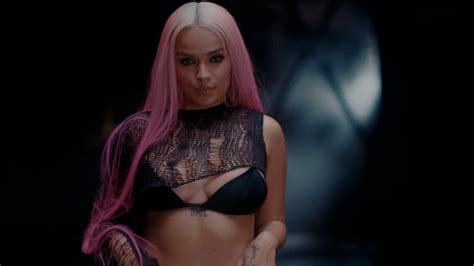 KAROL G REVELA EL TRACKLIST PARA SU PRÓXIMO ÁLBUM MAÑANA SERÁ BONITO