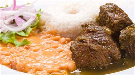 PREPARA SECO DE FREJOLES CON CARNE SABORES DEL PERÚ YouTube