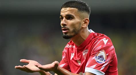 Playsport Ghezali Out De La Dinamo Nicolescu A Dat Ultimele Detalii