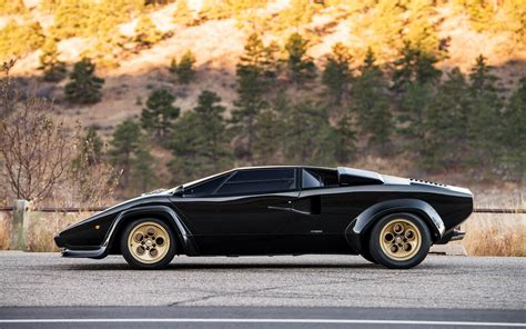 Lamborghini Countach LP400 S Guide History LamboCARS