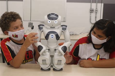 Qual a importância da robótica na grade curricular das crianças e