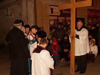 Fotogaleria Kategoria Droga Krzyżowa ulicami naszego miasta 16