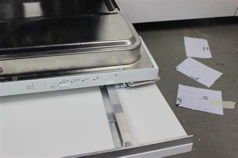 FIXATION DE LA FAÇADE IKEA AU SYSTÈME COULISSANT POUR LAVE VAISSELLE