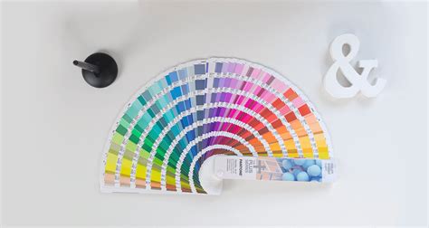 Qué son los colores Pantone y cómo usarlos Brandéame