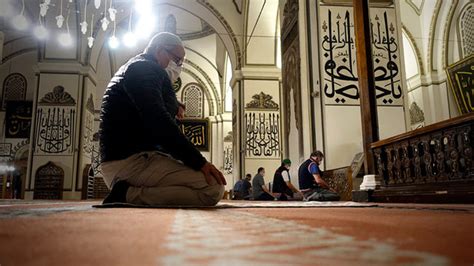 CUMA NAMAZI KILINIŞI adım aıdm Cuma namazı nasıl kılınır Cuma namazı