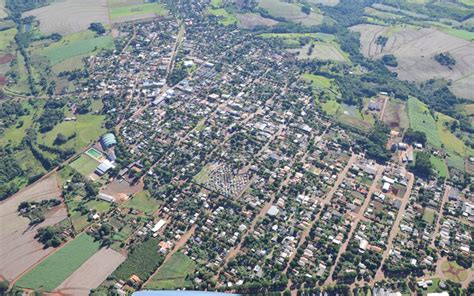 Vera Cruz do Oeste chega aos 40 anos Distinção