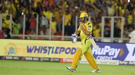 CSK CEO Gives An Important Update On MS Dhoni S Knee Injury Says He