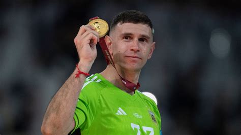 Dibu Martínez el otro gran héroe de Argentina su pareja desde la