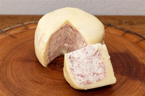 QUEIJO TRUFADO REQUEIJÃO E CARNE SECA BOM DA FAZENDA