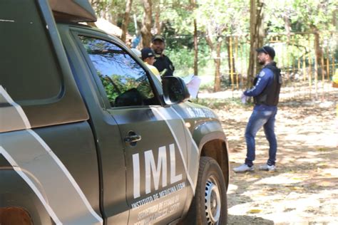 Jovem De Anos Encontrado Morto Em Matagal Na Zona Leste De