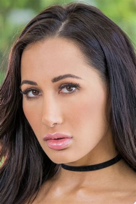 Amia Miley Measurements Telegraph