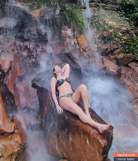 Regina Volpato Aka Regina Volpato Nude Leaks Onlyfans Faponic