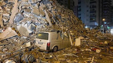Hunderte Tote Erdbeben Horror in Türkei und Syrien