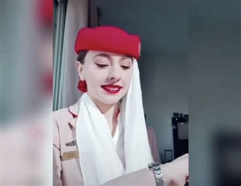 UAEEmirates cabin crew エミレーツ 客室乗務員 アラブ首長国連邦 https instagram