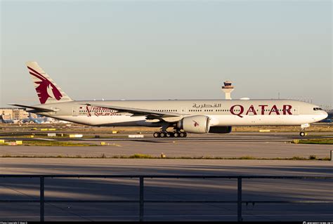 A7 BEA Qatar Airways Boeing 777 3DZER Photo By Maxi D ID 1437991