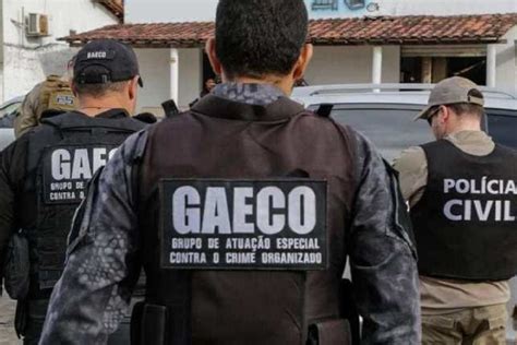 Gaeco cumpre 29 mandados de busca e apreensão em operação contra