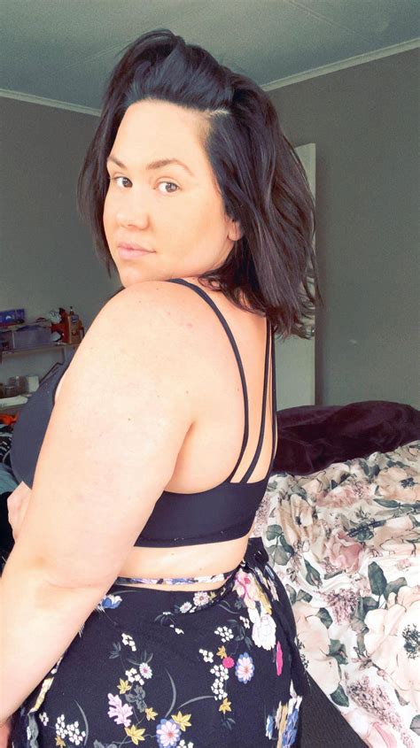 Know You Wanna See Me Nakey Nakey Naked Scrolller