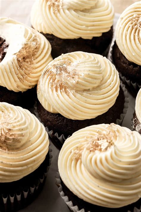 Chocolate Cupcakes With Vanilla Frosting Baran Bakery