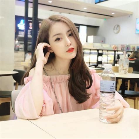 Tan chảy với vẻ xinh đẹp của hotgirl Thái Lan