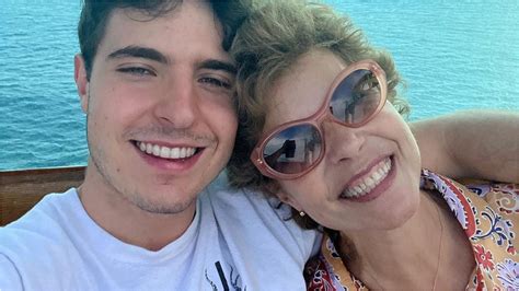 Filho de Gugu Liberato reata a família em meio à disputa pela