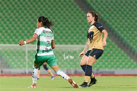 Estela Gómez Chandra Eigenberger Santos Laguna vs Pumas UNAM J7