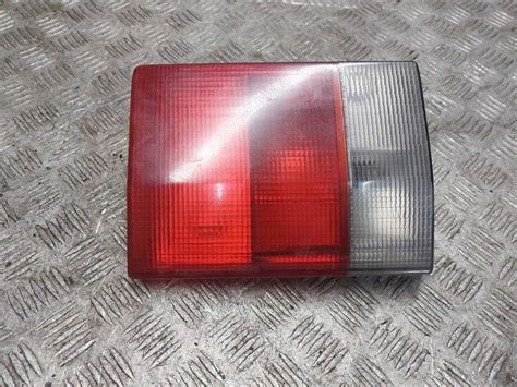 LAMPA LEWY TYŁ W KLAPĘ AUDI 80 B4 8A9945093A KOMBI 12396941807