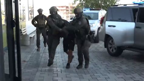 Policia E Kosov S Arreston T Dyshuarin Serb P R Krime Lufte N Kosov