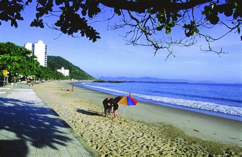 Praia de Cabeçudas Beach 2023 Guide with Photos Best beaches to