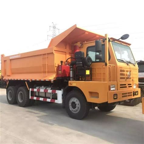 Chine Fabricants et usine de camions à benne basculante Shacman Prix