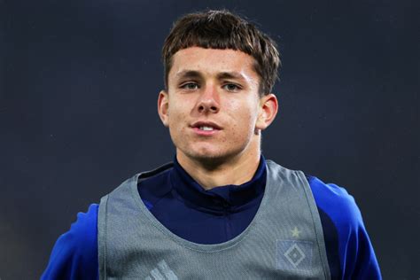 HSV Coach Tim Walter stellt Mega Talent Otto Stange Rekord Debüt in
