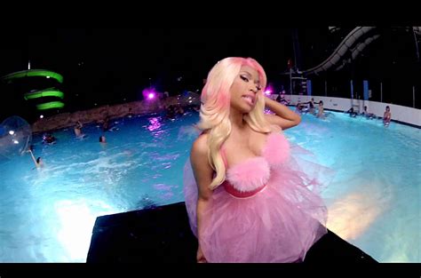 Justin Bieber Beauty And A Beat Ft Nicki Minaj Mertqdeco