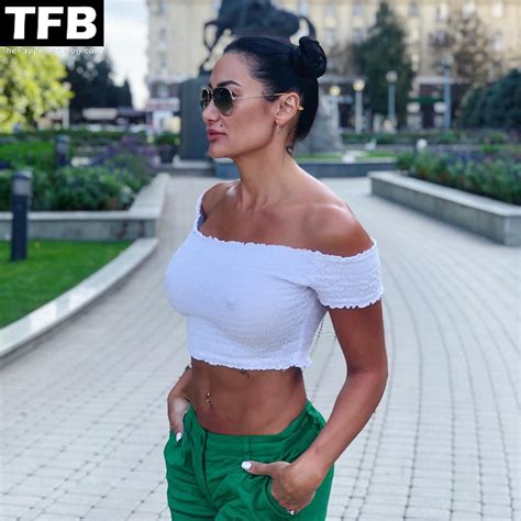 Irina Iris Sexy 10 Pics EverydayCum The Fappening
