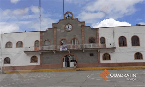 Pobladores De San Salvador Retienen A Funcionarios Y Regidores
