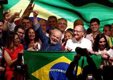 Lula é eleito presidente do Brasil pela terceira vez R3 Notícias