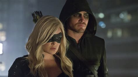 Download Caity Lotz Black Canary Stephen Amell Tv Show Arrow Hd Wallpaper