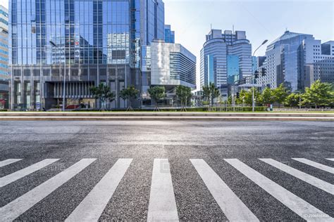 现代城市天际线与空旷路面 站酷海洛 正版图片 视频 字体 音乐素材交易平台 站酷旗下品牌