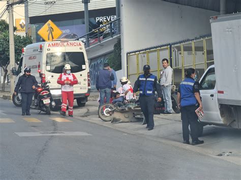 Choque Entre Moto Y Camioneta En Oaxaca De Ju Rez Deja Un Herido Nvi