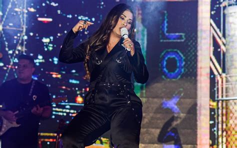 Simone Mendes realiza 1 show solo em São Paulo Celebridades O Dia
