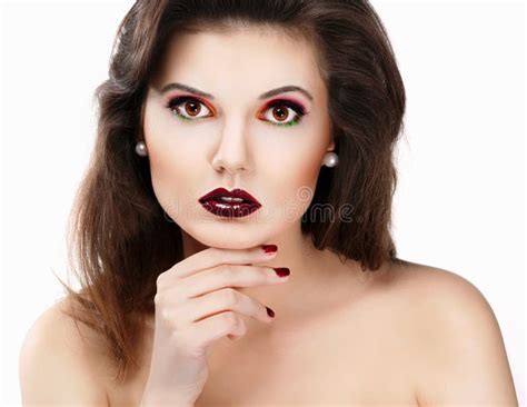 Bella Donna Con Le Labbra Rosse Fotografia Stock Immagine Di Carino Sensualità 30633400