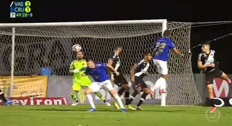 Futmais Menino Fut on Twitter Tem coisas que só acontecem o