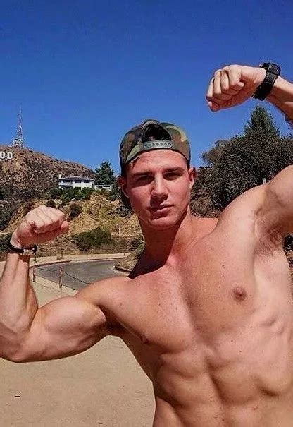 SHIRTLESS MALE MUSCULAR Beefcake Jock Flexing Arms Hot Dude PHOTO 4X6