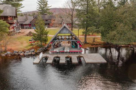15 Best Towns In The Adirondacks To Visit Bobo And ChiChi