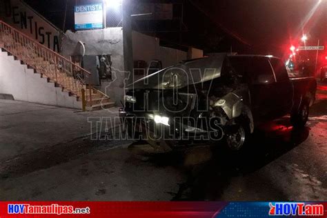 Hoy Tamaulipas Abandonan Camioneta Tras Chocarla En Nuevo Laredo