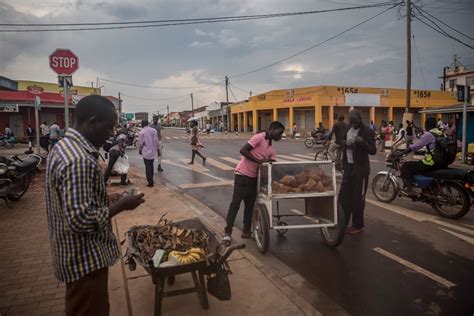 Uganda La ONU entregará 3 7 millones de euros para dar ayuda
