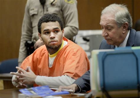 Chris Brown En Batalla Contra Actriz De Filmes Para Adultos El