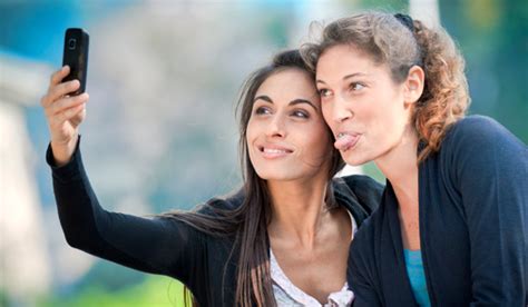 Can Selfies Be Empowering Nz