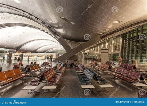 哈马德国际机场在多哈 编辑类照片 图片 包括有 海湾 国际 运输 旅行 内部 等待 里面 阿拉伯 64996101