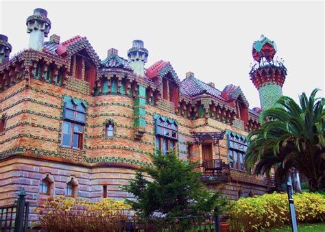 Capricho de Gaudí Viajar por Cantabria Información turística de
