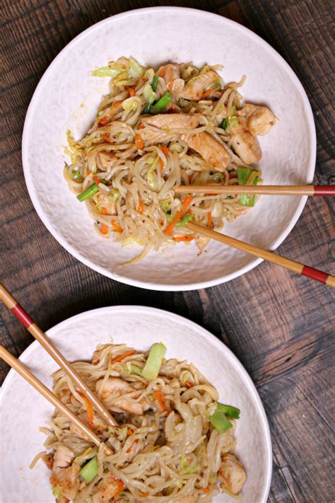 Easy Chicken Chow Mein Recipe Boy