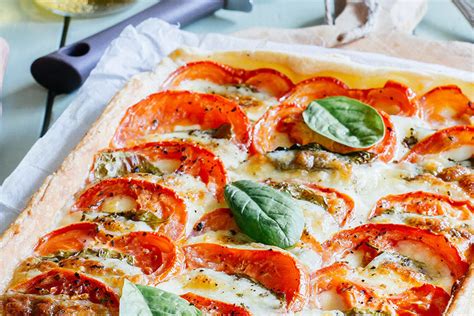 Tarta Caprese con espinacas Receta fácil de tarta salada
